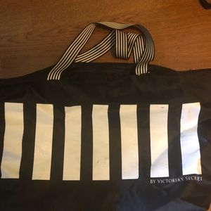 Victoria's Secret | Bags | Authentic Victorias Secret Vs Tote Bag Mesh ...